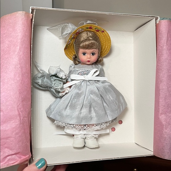 Madame Alexander | Toys | Madame Alexander Doll 2690 Best Friend Blue ...